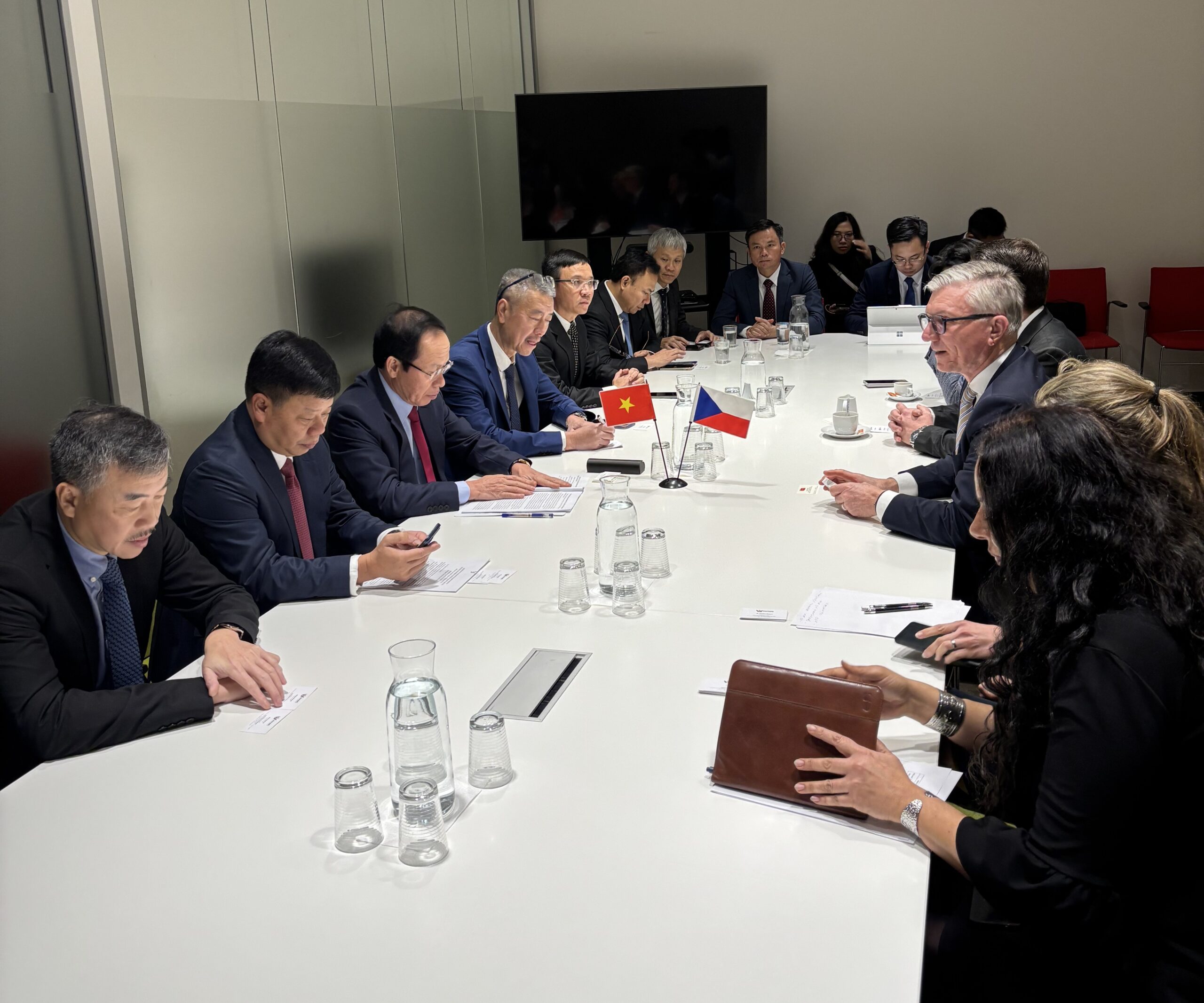Prezident Hospodářské komory přijal vietnamskou delegaci z města Hai ...